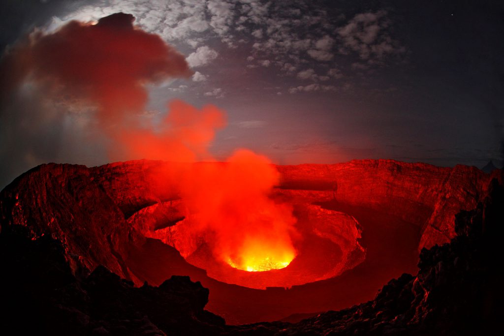 10 Of The Worlds Most Dangerous Volcanoes In Pictures Images And